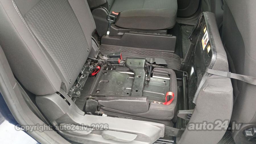 Zils Ford C-Max 2019 Pērnava, ar dzinēja tilpumu 1.00 L un nobraukumu 12 tūkst. km par 8999 €, foto 15 vietnē AUTOMOTO.COM.LV