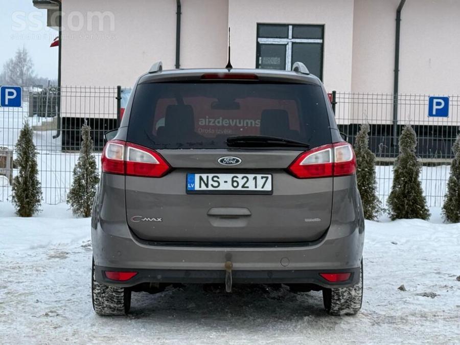 Brown Ford C-Max 2014 in Jelgava, with an engine capacity of 1.60 L and mileage of 0 thousand km for 6600 €, photo 5 on AUTOMOTO.COM.LV
