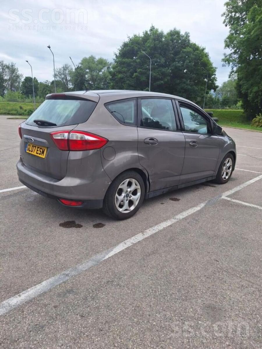 Brūns Ford C-Max 2014 Cēsis, ar dzinēja tilpumu 1.60 L un nobraukumu 231 tūkst. km par 1600 €, foto 4 vietnē AUTOMOTO.COM.LV
