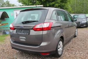 Brown Ford C-Max 2009 in Daugavpils, with an engine capacity of 2.00 L and mileage of 256 thousand km for 4690 €, photo 6 on AUTOMOTO.COM.LV