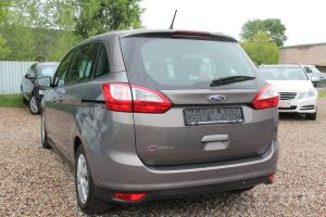 Brown Ford C-Max 2009 in Daugavpils, with an engine capacity of 2.00 L and mileage of 256 thousand km for 4690 €, photo 7 on AUTOMOTO.COM.LV