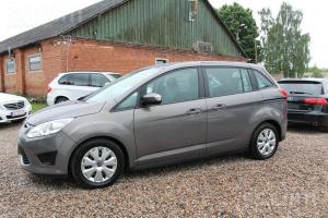Brown Ford C-Max 2009 in Daugavpils, with an engine capacity of 2.00 L and mileage of 256 thousand km for 4690 €, photo 9 on AUTOMOTO.COM.LV