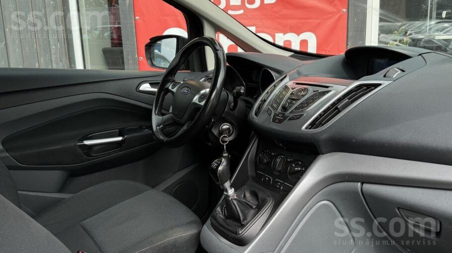 Brown Ford C-Max 2012 in Riga, with an engine capacity of 1.60 L and mileage of 0 thousand km for 3250 €, photo 6 on AUTOMOTO.COM.LV