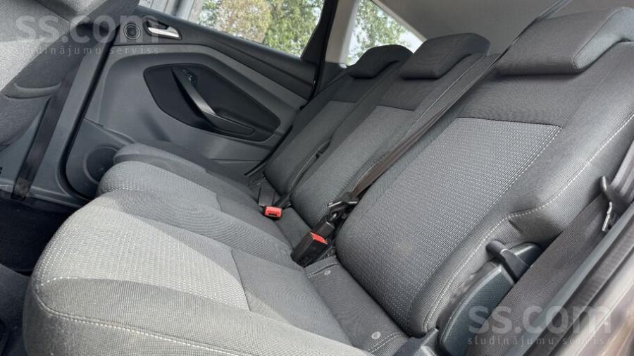Brown Ford C-Max 2012 in Riga, with an engine capacity of 1.60 L and mileage of 0 thousand km for 3250 €, photo 11 on AUTOMOTO.COM.LV