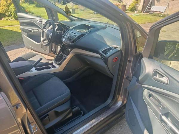 Brūns Ford C-Max 2012 Marijampole, ar dzinēja tilpumu 1.60 L un nobraukumu 261 tūkst. km par 3900 €, foto 8 vietnē AUTOMOTO.COM.LV
