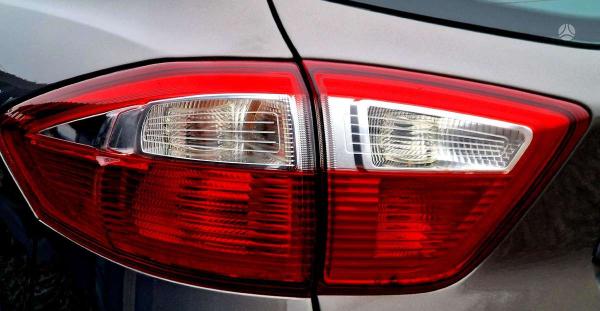 Brūns Ford C-Max 2013 Kretinga, ar dzinēja tilpumu 2.00 L un nobraukumu 120 tūkst. km par 5450 €, foto 11 vietnē AUTOMOTO.COM.LV