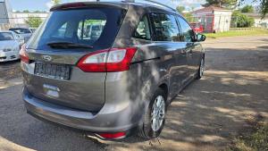 Brown Ford C-Max 2013 in Siauliai, with an engine capacity of 2.00 L and mileage of 248 thousand km for 3750 €, photo 6 on AUTOMOTO.COM.LV