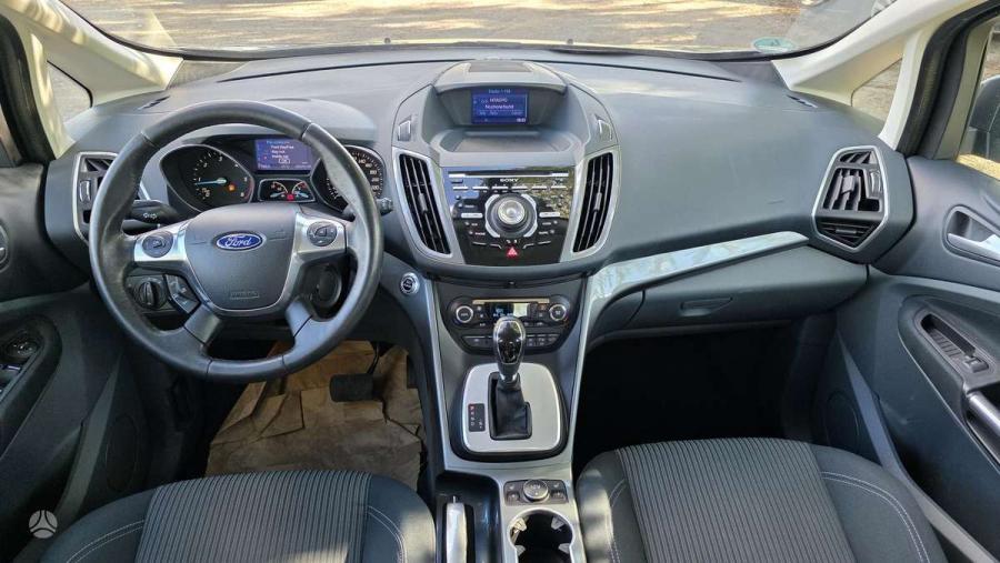 Brown Ford C-Max 2013 in Siauliai, with an engine capacity of 2.00 L and mileage of 248 thousand km for 3750 €, photo 21 on AUTOMOTO.COM.LV