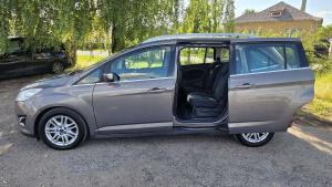 Brown Ford C-Max 2013 in Siauliai, with an engine capacity of 2.00 L and mileage of 248 thousand km for 3750 €, photo 35 on AUTOMOTO.COM.LV