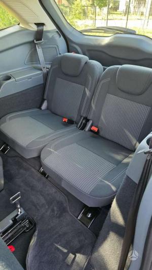 Brown Ford C-Max 2013 in Siauliai, with an engine capacity of 2.00 L and mileage of 248 thousand km for 3750 €, photo 36 on AUTOMOTO.COM.LV