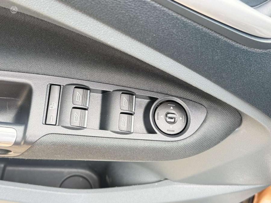 Brūns Ford C-Max 2014 Kauņa, ar dzinēja tilpumu 2.00 L un nobraukumu 265 tūkst. km par 4250 €, foto 15 vietnē AUTOMOTO.COM.LV