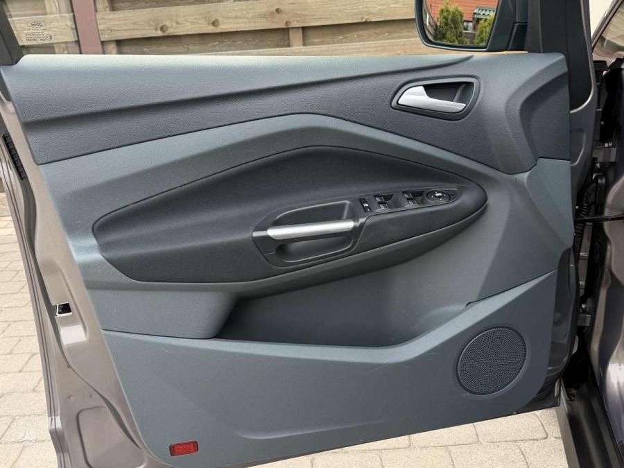 Brūns Ford C-Max 2014 Kretinga, ar dzinēja tilpumu 1.00 L un nobraukumu 132 tūkst. km par 4999 €, foto 24 vietnē AUTOMOTO.COM.LV