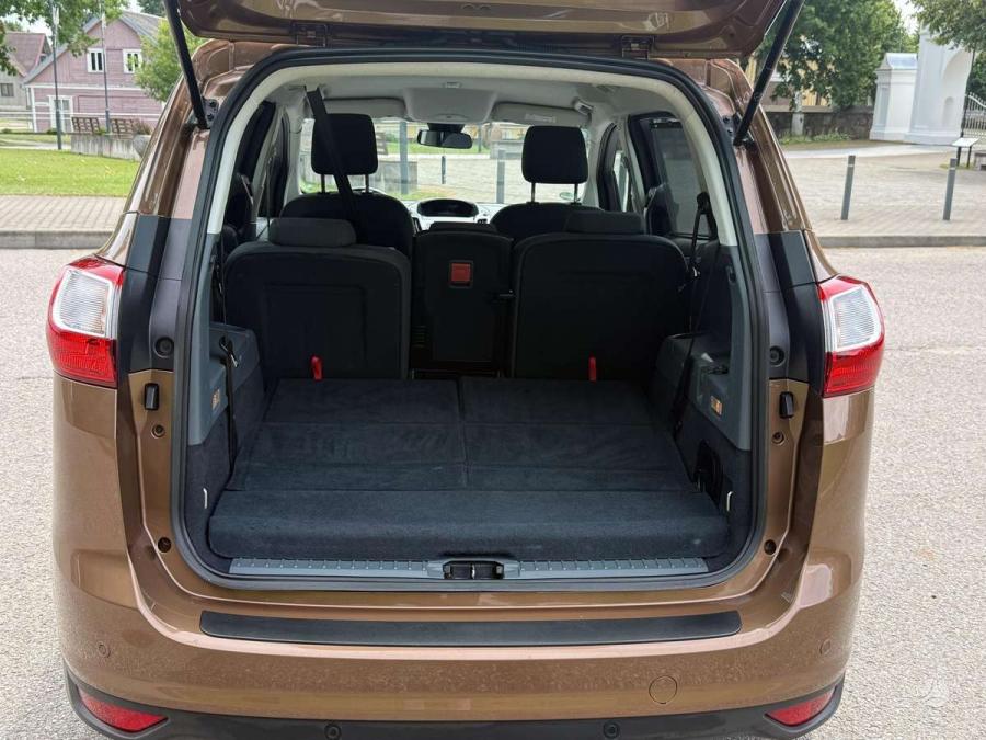Brown Ford C-Max 2014 in Raseiniai, with an engine capacity of 2.00 L and mileage of 265 thousand km for 4300 €, photo 55 on AUTOMOTO.COM.LV