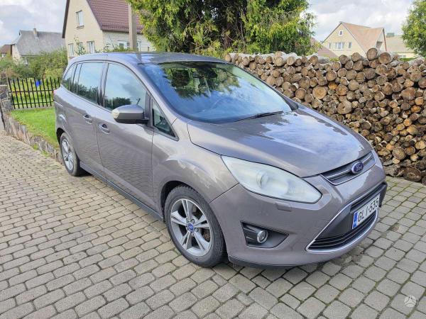 Ford C-Max 2014 in Telschi on AUTOMOTO.COM.LV Brown Ford C-Max 2014 in Telschi, with an engine capacity of 2.00 L and mileage of 212 thousand km for 3500 €, photo 1 on AUTOMOTO.COM.LV