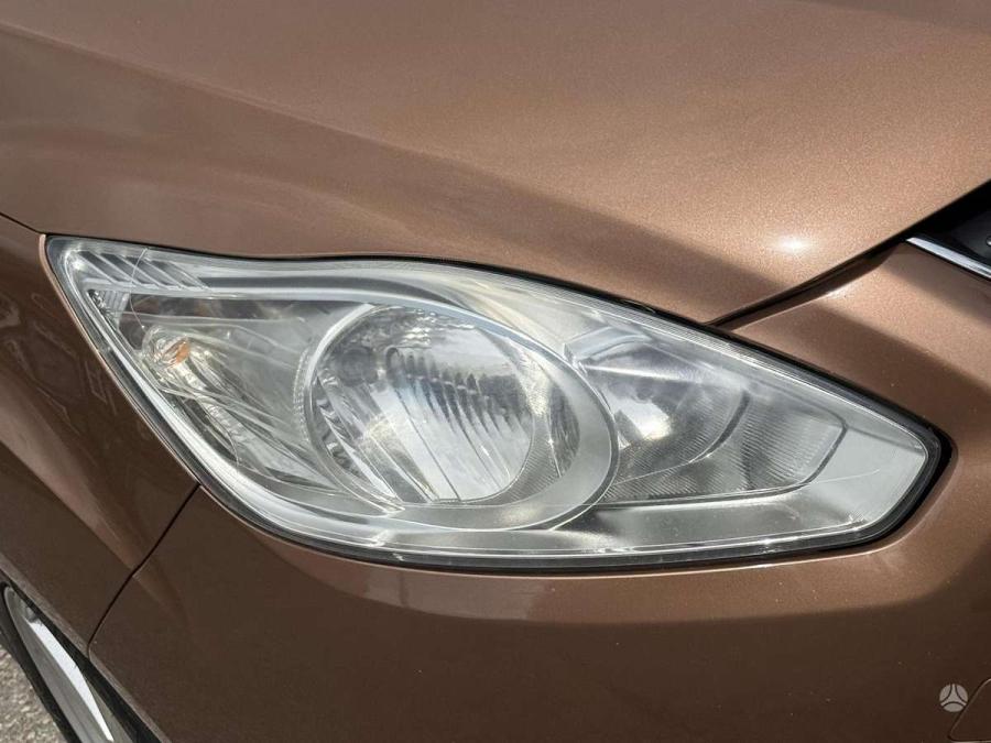 Brūns Ford C-Max 2014 Kauņa, ar dzinēja tilpumu 2.00 L un nobraukumu 265 tūkst. km par 3650 €, foto 33 vietnē AUTOMOTO.COM.LV