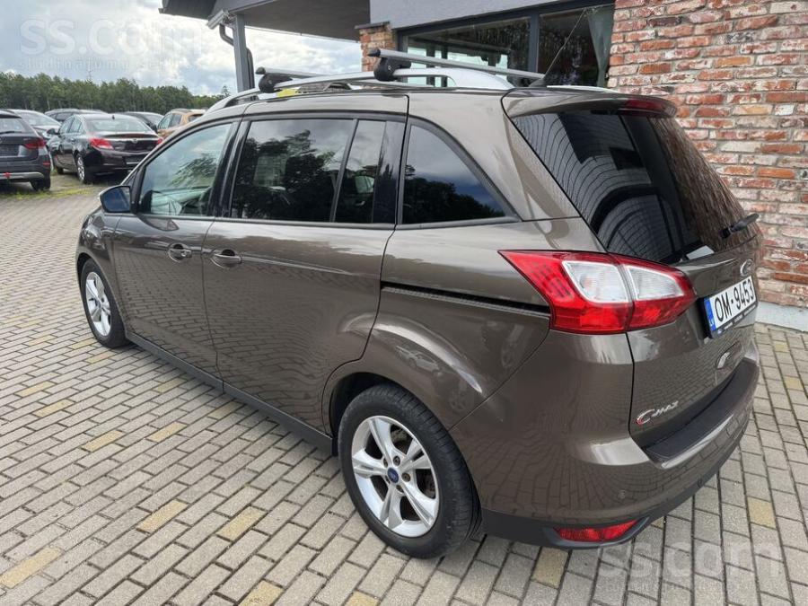 Brown Ford C-Max 2016 in Talsi, with an engine capacity of 1.50 L and mileage of 126 thousand km for 5895 €, photo 7 on AUTOMOTO.COM.LV
