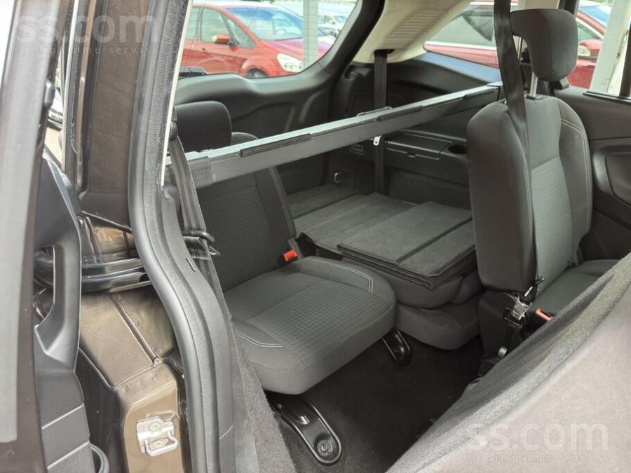 Brown Ford C-Max 2016 in Talsi, with an engine capacity of 1.50 L and mileage of 126 thousand km for 5895 €, photo 12 on AUTOMOTO.COM.LV