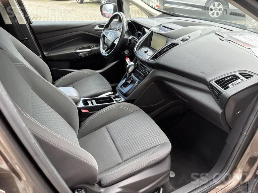 Brown Ford C-Max 2016 in Talsi, with an engine capacity of 1.50 L and mileage of 126 thousand km for 5895 €, photo 14 on AUTOMOTO.COM.LV