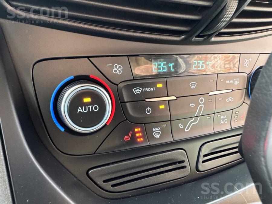 Brown Ford C-Max 2016 in Talsi, with an engine capacity of 1.50 L and mileage of 126 thousand km for 5895 €, photo 16 on AUTOMOTO.COM.LV