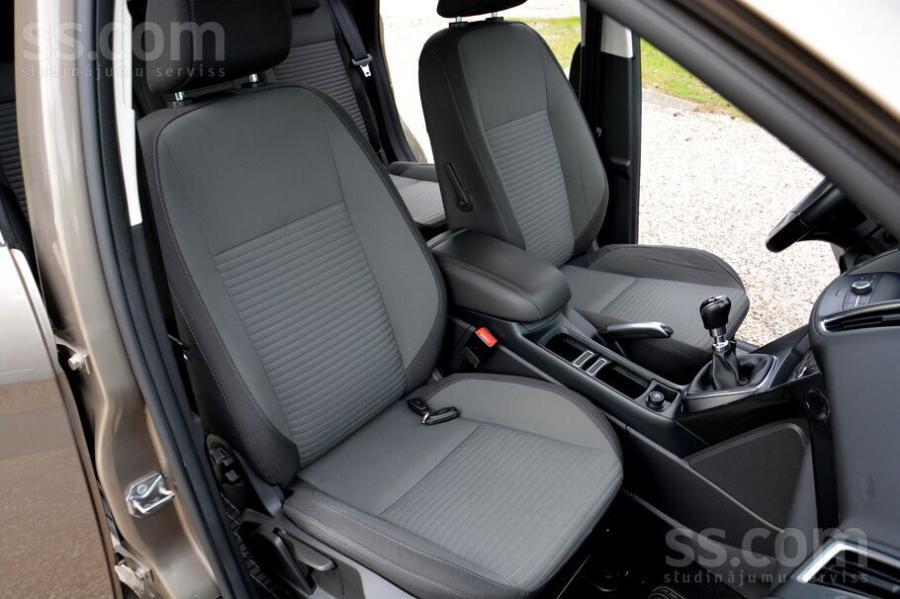 Brūns Ford C-Max 2018 Rīga, ar dzinēja tilpumu 1.00 L un nobraukumu 200 tūkst. km par 5999 €, foto 10 vietnē AUTOMOTO.COM.LV
