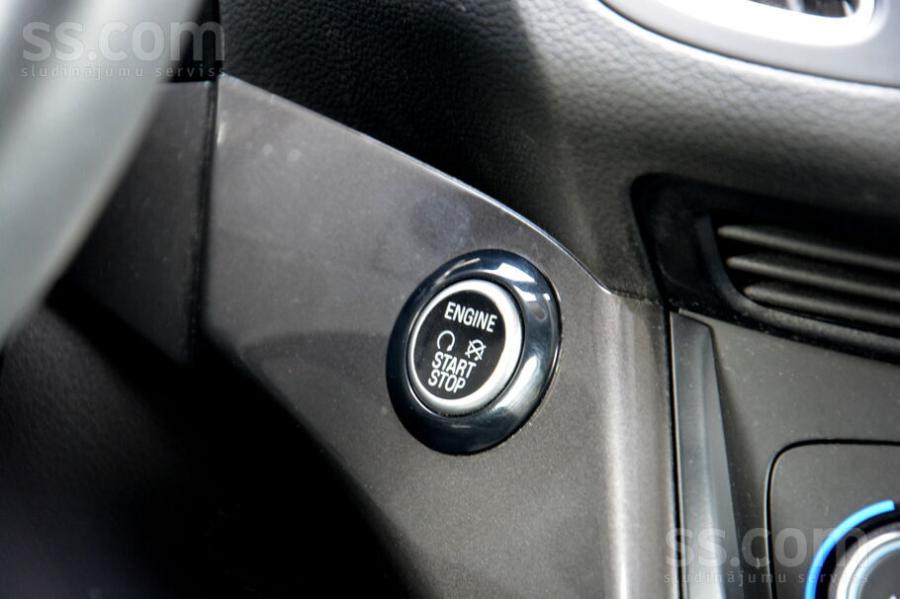 Brūns Ford C-Max 2018 Rīga, ar dzinēja tilpumu 1.00 L un nobraukumu 200 tūkst. km par 5999 €, foto 33 vietnē AUTOMOTO.COM.LV