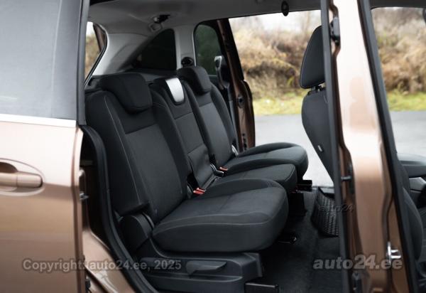 Brūns Ford C-Max 2013 Tallina, ar dzinēja tilpumu 2.00 L un nobraukumu 360 tūkst. km par 4499 €, foto 11 vietnē AUTOMOTO.COM.LV