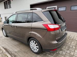 Brown Ford C-Max 2016 in Voru, with an engine capacity of 1.50 L and mileage of 279 thousand km for 6490 €, photo 4 on AUTOMOTO.COM.LV