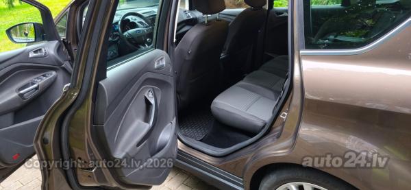 Brown Ford C-Max 2016 in Tallinn, with an engine capacity of 1.50 L and mileage of 167 thousand km for 6900 €, photo 8 on AUTOMOTO.COM.LV
