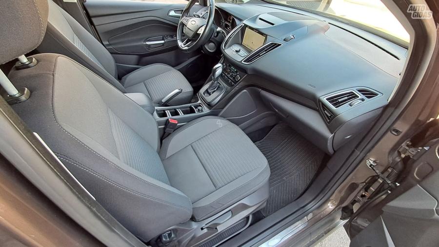 Brown Ford C-Max 2017 in Klaipeda, with an engine capacity of 2.00 L and mileage of 261 thousand km for 6920 €, photo 18 on AUTOMOTO.COM.LV