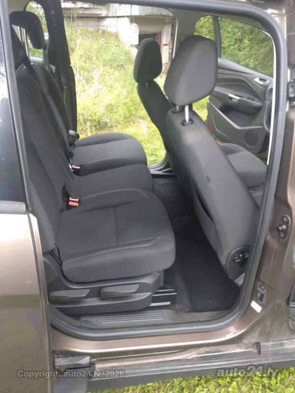 Brūns Ford C-Max 2017 Tallina, ar dzinēja tilpumu 1.00 L un nobraukumu 98 tūkst. km par 7990 €, foto 4 vietnē AUTOMOTO.COM.LV