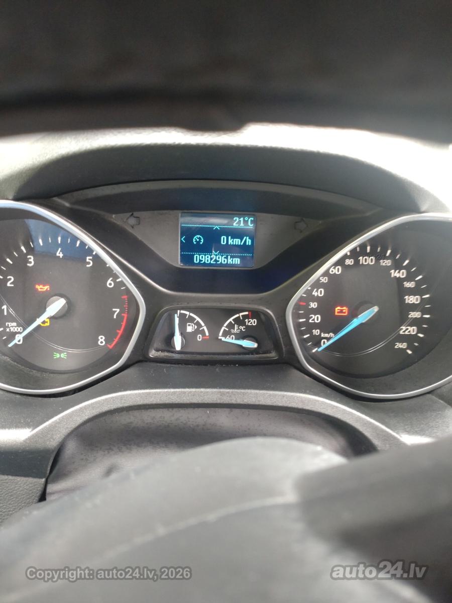 Brūns Ford C-Max 2017 Tallina, ar dzinēja tilpumu 1.00 L un nobraukumu 98 tūkst. km par 7990 €, foto 7 vietnē AUTOMOTO.COM.LV