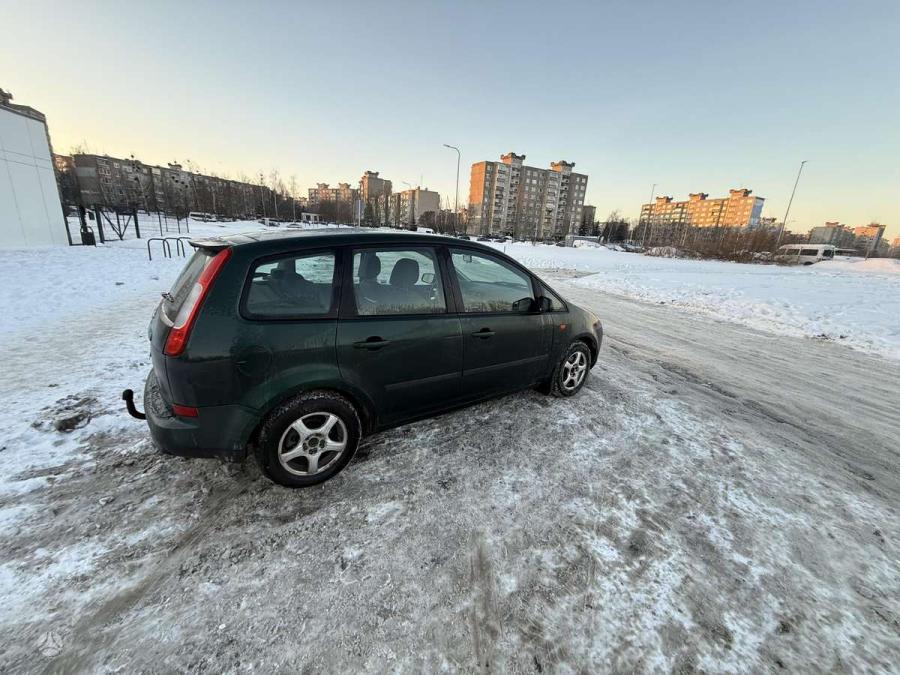 Green Ford C-Max 2004 in Kaunas, with an engine capacity of 1.79 L and mileage of 327 thousand km for 750 €, photo 3 on AUTOMOTO.COM.LV