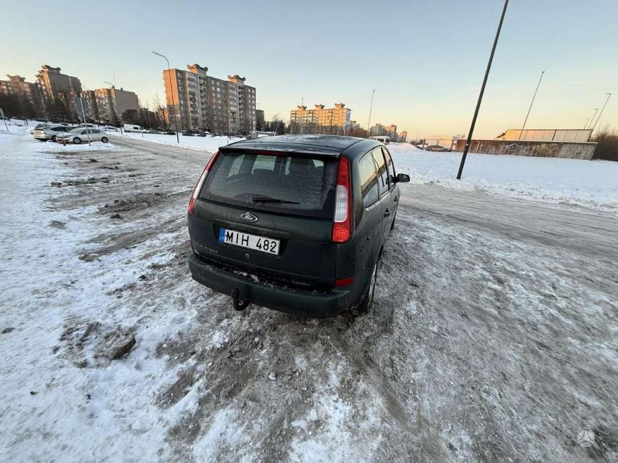 Green Ford C-Max 2004 in Kaunas, with an engine capacity of 1.79 L and mileage of 327 thousand km for 750 €, photo 4 on AUTOMOTO.COM.LV