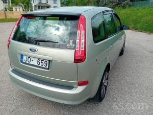 Green Ford C-Max 2008 in Valmiera, with an engine capacity of 1.80 L and mileage of 289 thousand km for 2950 €, photo 4 on AUTOMOTO.COM.LV