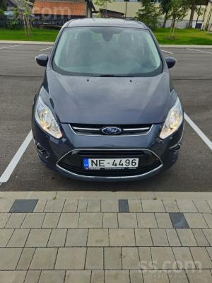 Green Ford C-Max 2013 in Valmiera, with an engine capacity of 1.60 L and mileage of 246 thousand km for 5700 €, photo 3 on AUTOMOTO.COM.LV