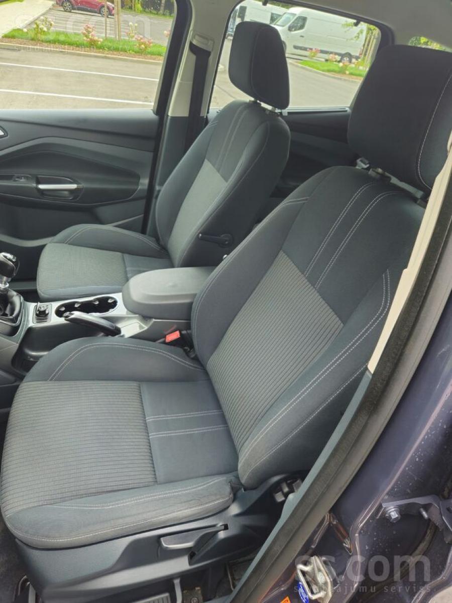 Green Ford C-Max 2013 in Valmiera, with an engine capacity of 1.60 L and mileage of 246 thousand km for 5700 €, photo 11 on AUTOMOTO.COM.LV