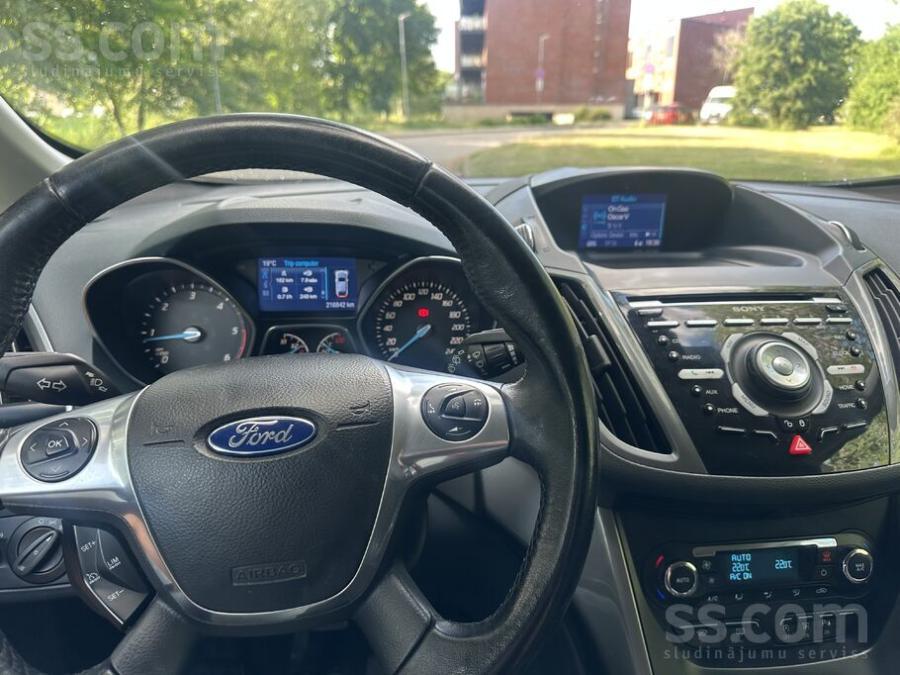 Pelēks Ford C-Max 2014 Liepāja, ar dzinēja tilpumu 1.60 L un nobraukumu 217 tūkst. km par 4200 €, foto 7 vietnē AUTOMOTO.COM.LV