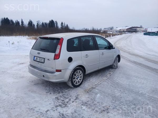 Pelēks Ford C-Max 2003 Gulbene, ar dzinēja tilpumu 2.00 L un nobraukumu 34 tūkst. km par 1195 €, foto 4 vietnē AUTOMOTO.COM.LV