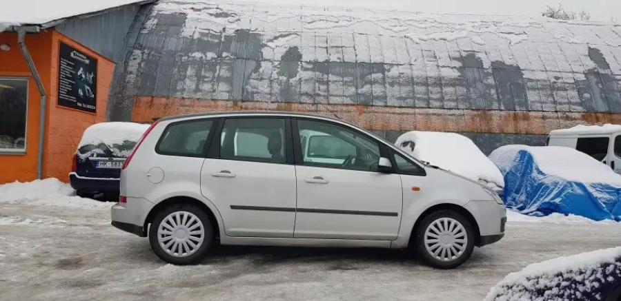 Pelēks Ford C-Max 2003 Valmiera, ar dzinēja tilpumu 1.80 L un nobraukumu 162 tūkst. km par 1450 €, foto 3 vietnē AUTOMOTO.COM.LV