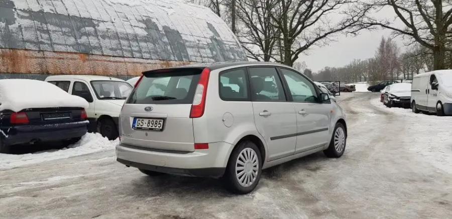 Pelēks Ford C-Max 2003 Valmiera, ar dzinēja tilpumu 1.80 L un nobraukumu 162 tūkst. km par 1450 €, foto 4 vietnē AUTOMOTO.COM.LV