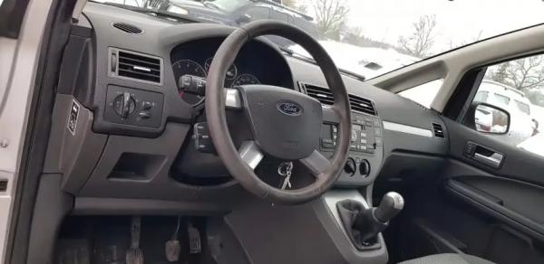Grey Ford C-Max 2003 in Valmiera, with an engine capacity of 1.80 L and mileage of 162 thousand km for 1450 €, photo 10 on AUTOMOTO.COM.LV