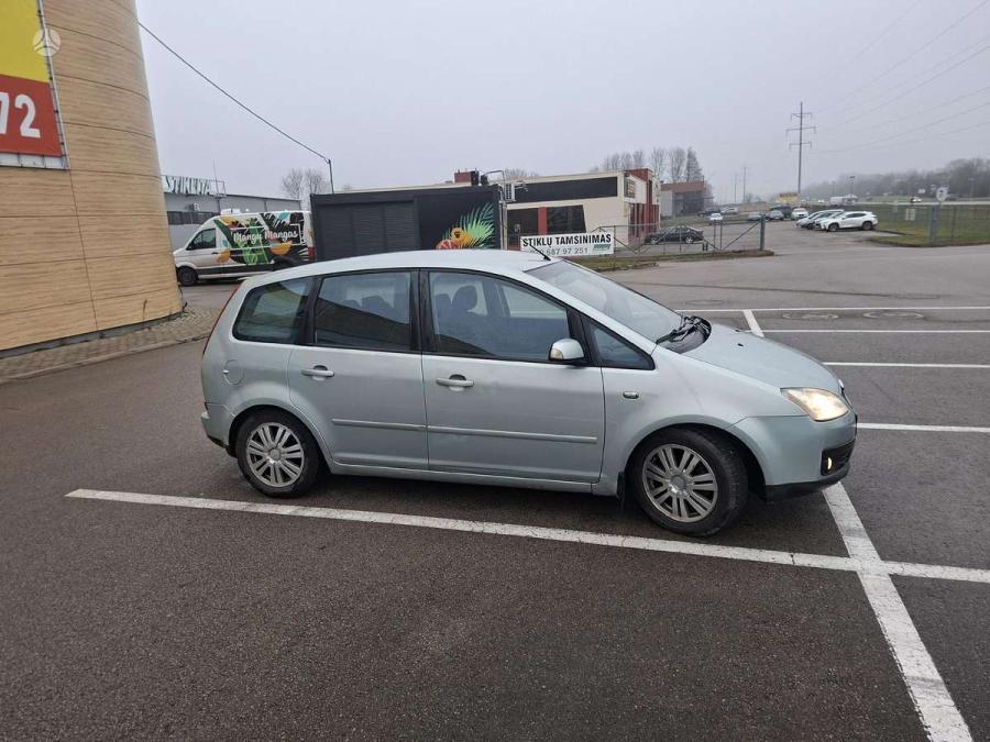 Grey Ford C-Max 2004 in Siauliai, with an engine capacity of 1.60 L and mileage of 280 thousand km for 990 €, photo 4 on AUTOMOTO.COM.LV