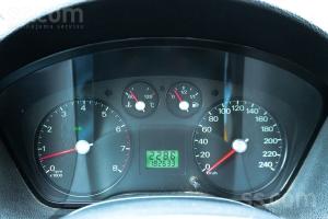 Pelēks Ford C-Max 2004 Rīga, ar dzinēja tilpumu 1.60 L un nobraukumu 182 tūkst. km par 1030 €, foto 6 vietnē AUTOMOTO.COM.LV