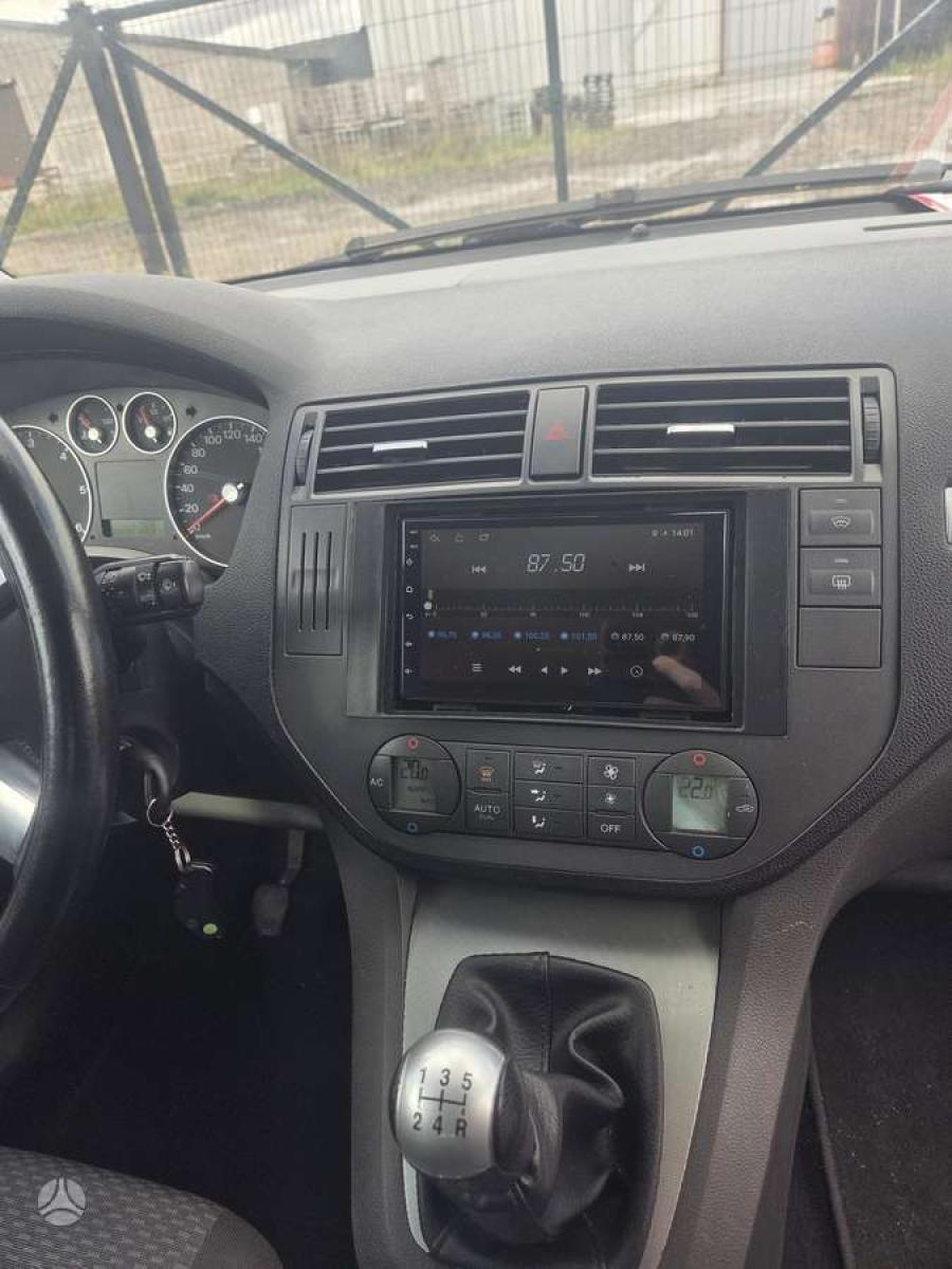 Pelēks Ford C-Max 2004 Gargždai, ar dzinēja tilpumu 1.56 L un nobraukumu 255 tūkst. km par 800 €, foto 13 vietnē AUTOMOTO.COM.LV