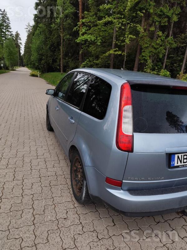 Pelēks Ford C-Max 2005 Ogre, ar dzinēja tilpumu 2.00 L un nobraukumu 285 tūkst. km par 1599 €, foto 4 vietnē AUTOMOTO.COM.LV