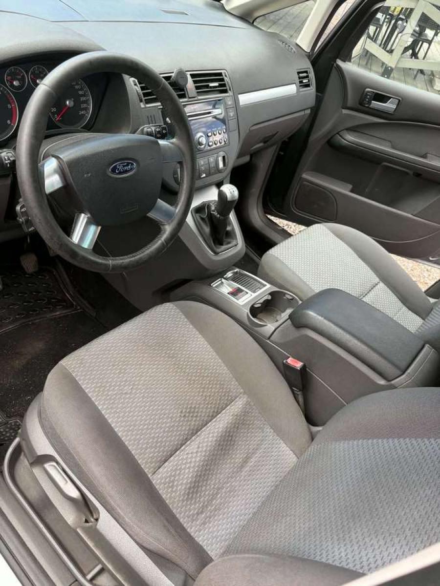 Pelēks Ford C-Max 2005 Kauņa, ar dzinēja tilpumu 1.60 L un nobraukumu 267 tūkst. km par 1499 €, foto 8 vietnē AUTOMOTO.COM.LV