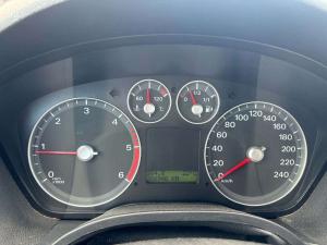 Pelēks Ford C-Max 2005 Kauņa, ar dzinēja tilpumu 1.60 L un nobraukumu 267 tūkst. km par 1499 €, foto 11 vietnē AUTOMOTO.COM.LV