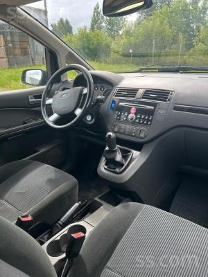 Grey Ford C-Max 2005 in Riga, with an engine capacity of 1.60 L and mileage of 389 thousand km for 490 €, photo 9 on AUTOMOTO.COM.LV