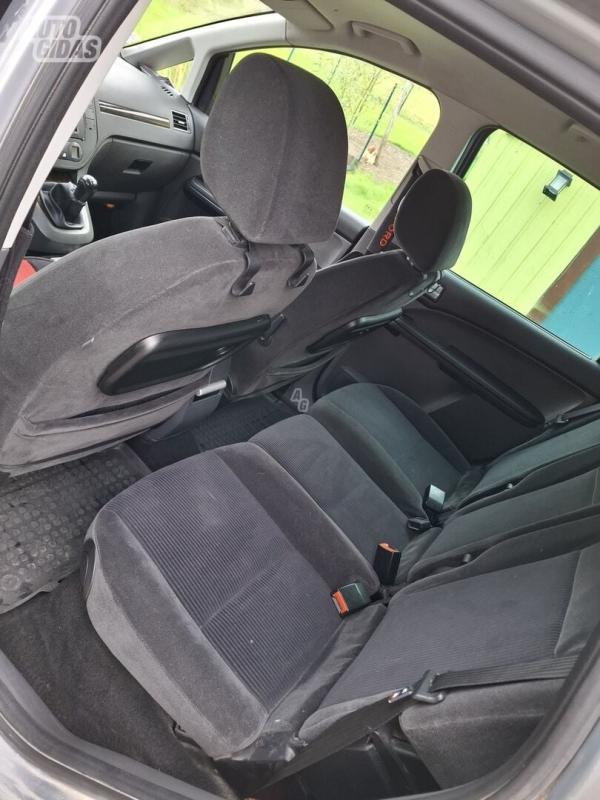 Grey Ford C-Max 2005 in Pakruojis, with an engine capacity of 1.80 L and mileage of 361 thousand km for 650 €, photo 9 on AUTOMOTO.COM.LV