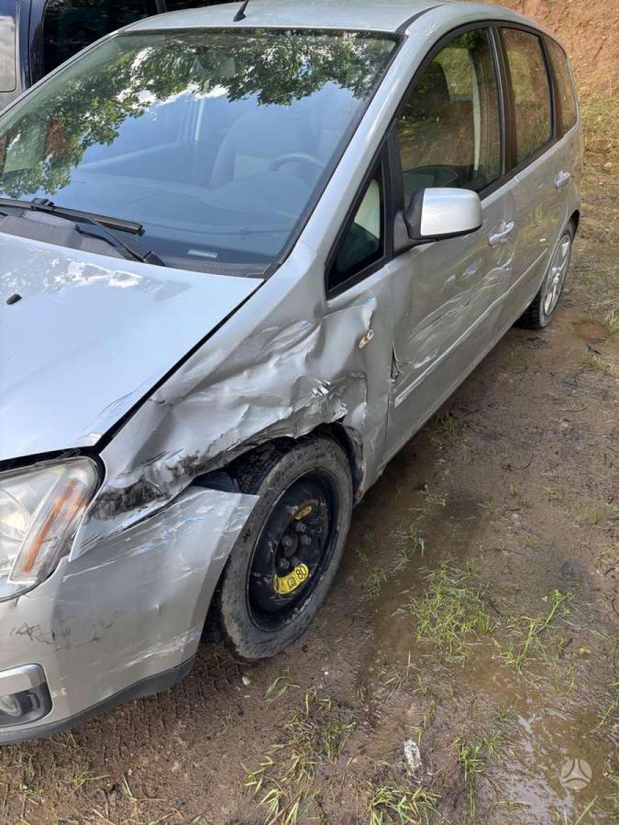 Pelēks Ford C-Max 2006 Kauņa, ar dzinēja tilpumu 1.60 L un nobraukumu 206 tūkst. km par 350 €, foto 4 vietnē AUTOMOTO.COM.LV